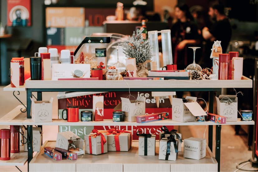 What Is Visual Merchandising? 8 Tips for Retail Businesses | Zeller